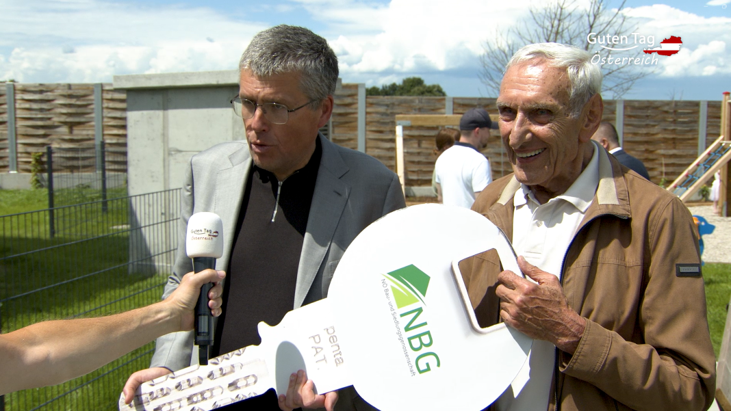 Böheimkirchen: „Besondere" Schlüsselübergabe der NBG